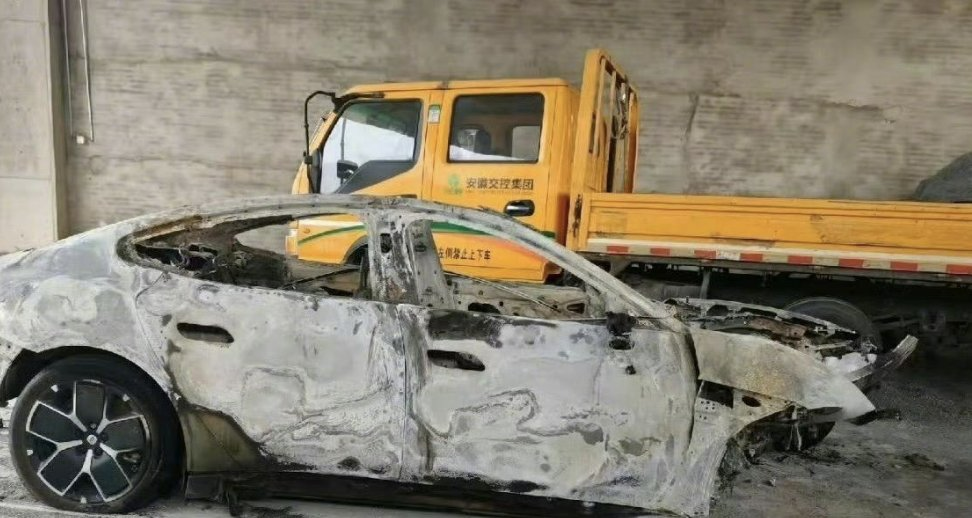 Fatal Xiaomi SU7 crash kills three: Crash timeline, collision details ...