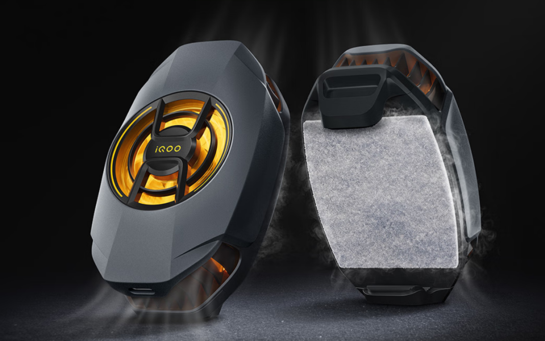 iQOO Cooling Back Clip 3 Neo with 22W output & 15°C drop in 10 secs ...