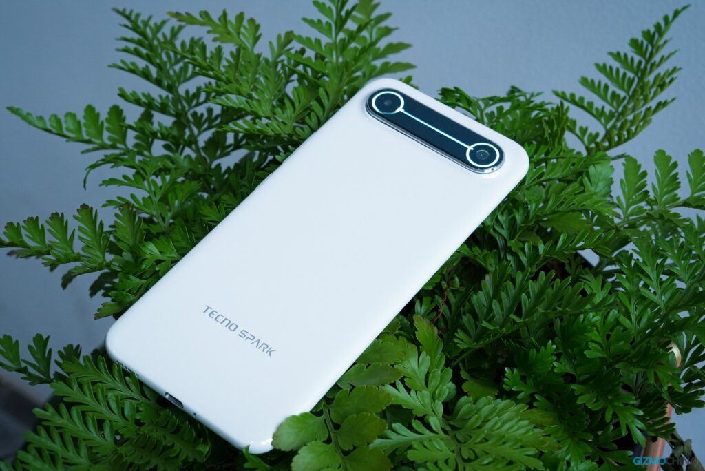 Thin Again, But Different: The Return of Slim Phones in 2025 - Gizmochina