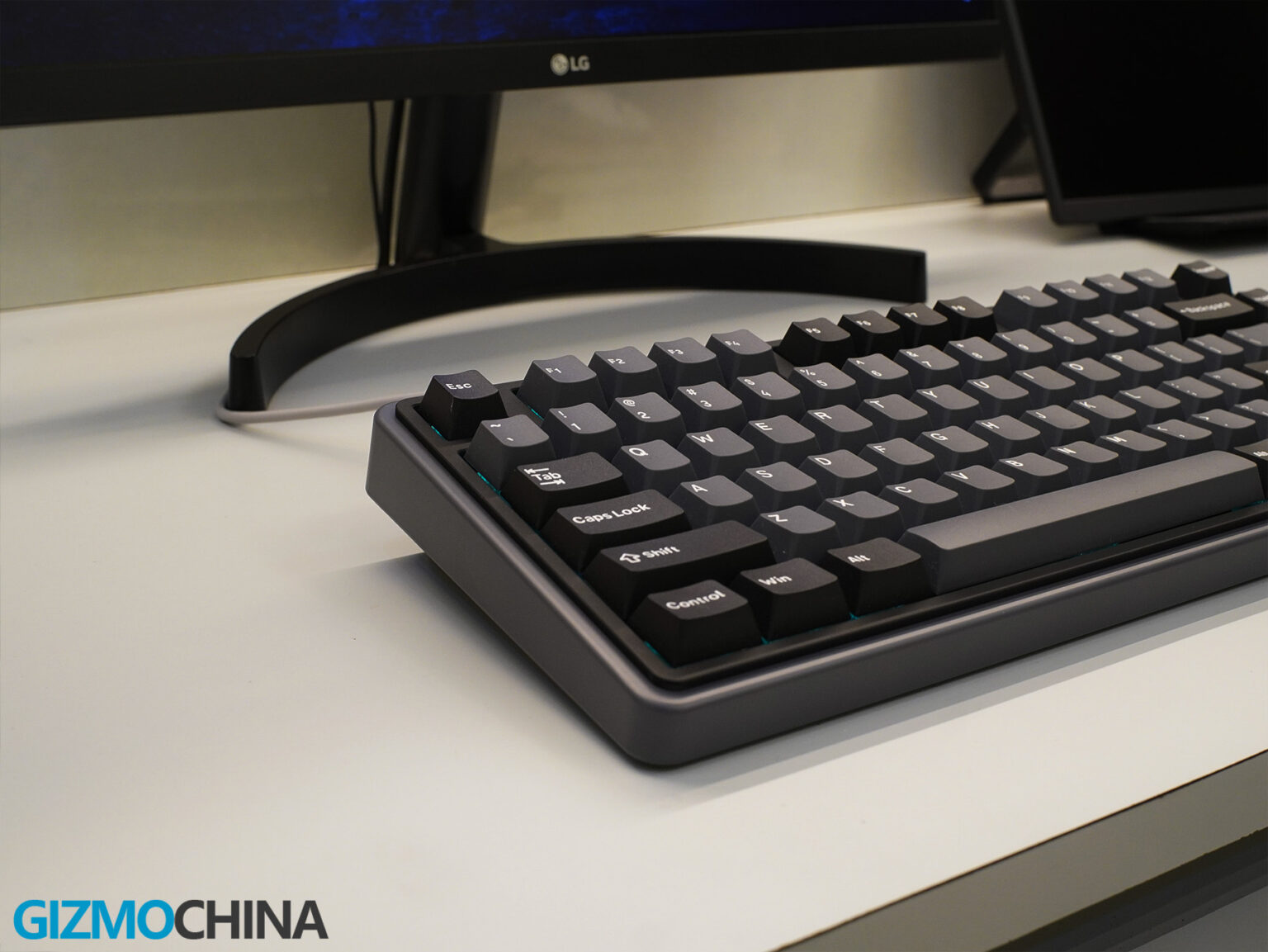 Varmilo Minilo 75 HE Keyboard Review: Tuned for Performance, Not ...
