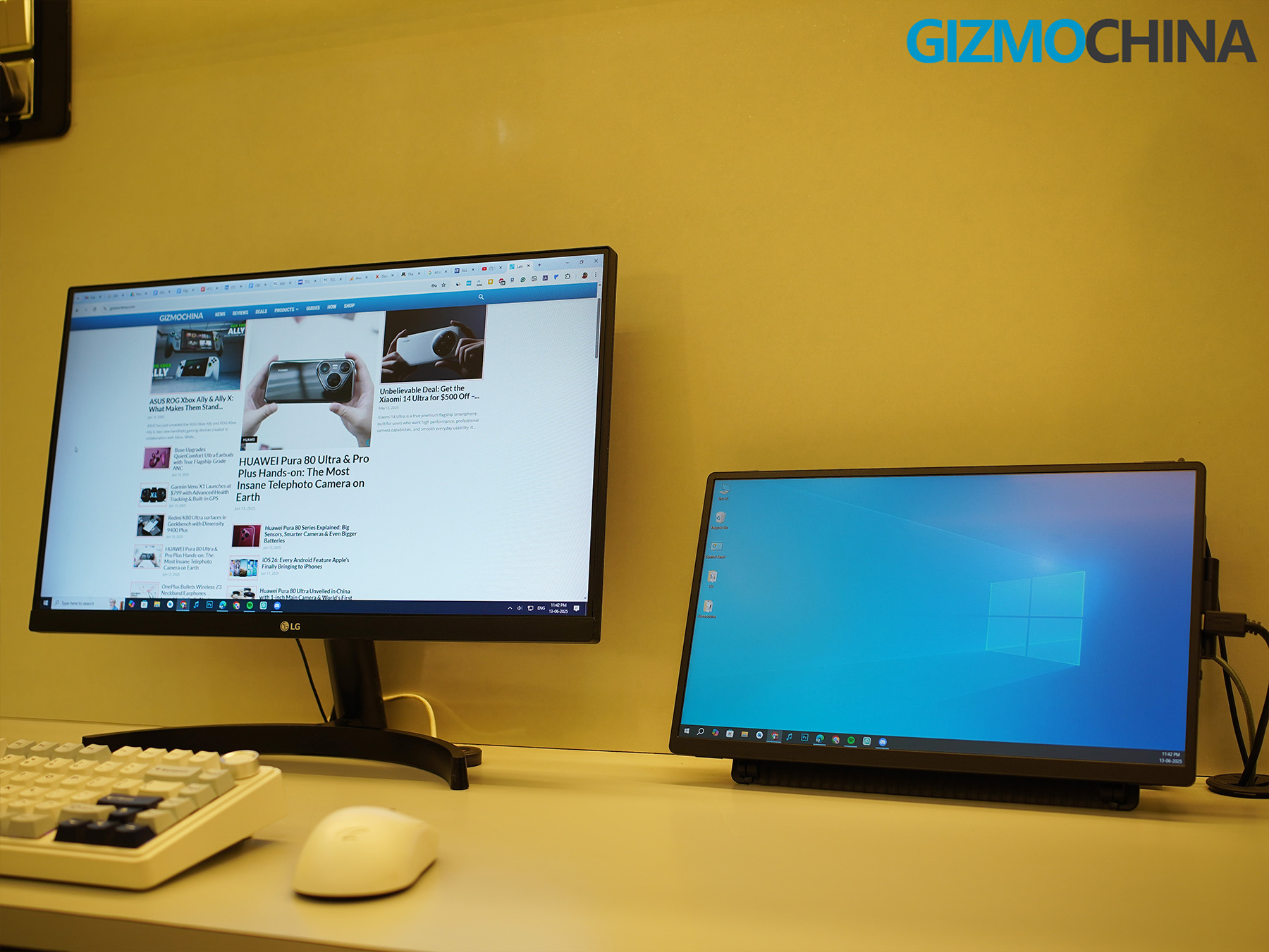 FlipGo Horizon Review: A Modular Triple-Screen Setup That Travels With ...