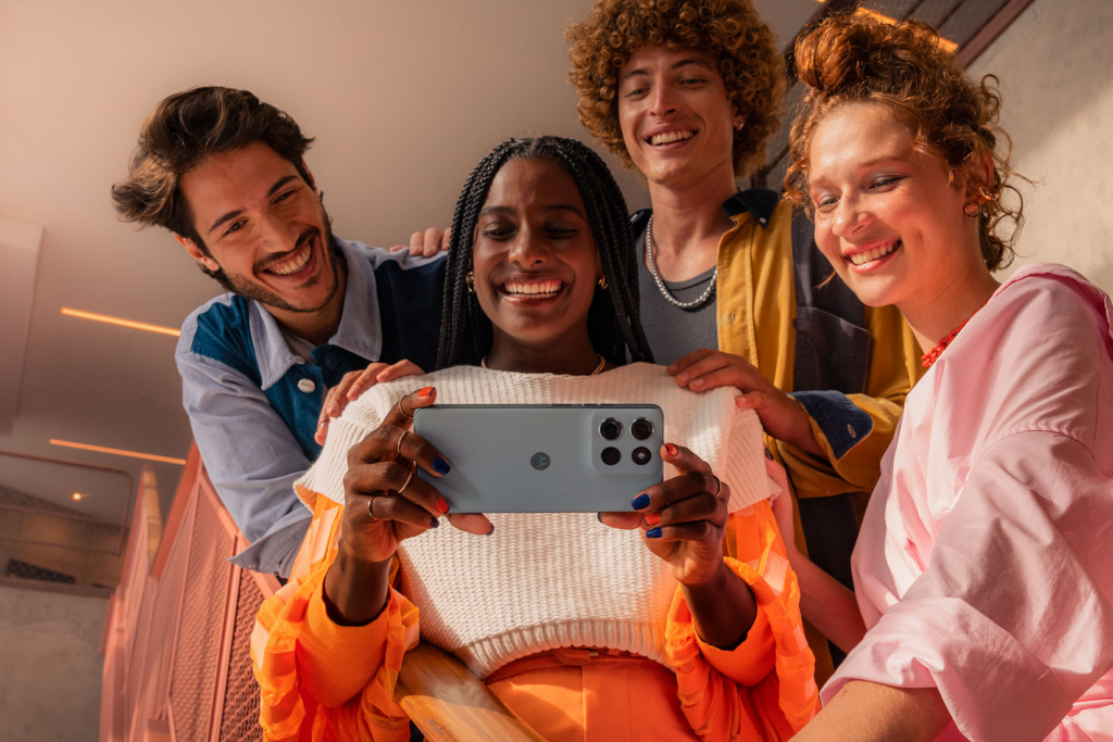 Moto G66j 5G with Dimensity 7060, 5200mAh battery, and military-grade durability launched in ...