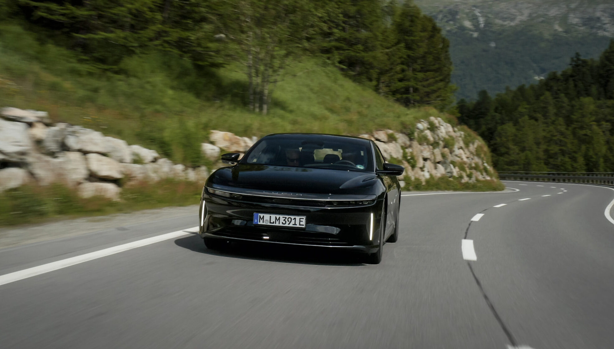 Lucid Air Grand Touring Sets New World Record with 1,205 km on Single ...