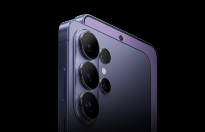 Galaxy S26 Ultra user in limbo as log points to camera hardware issue ...