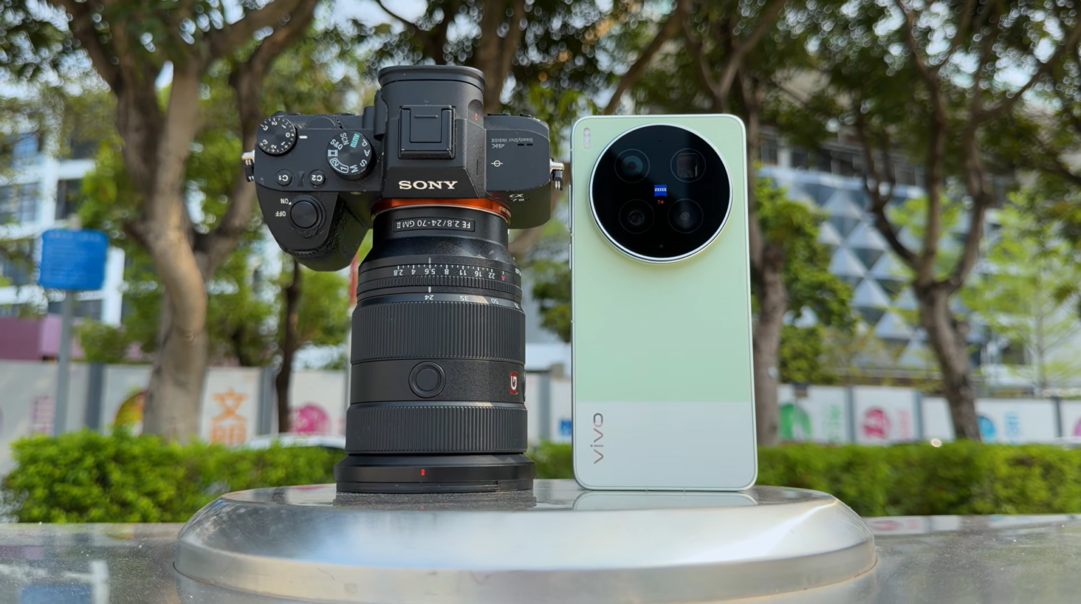 Vivo X300 Ultra vs Sony A7 III camera test: can a phone really compete ...
